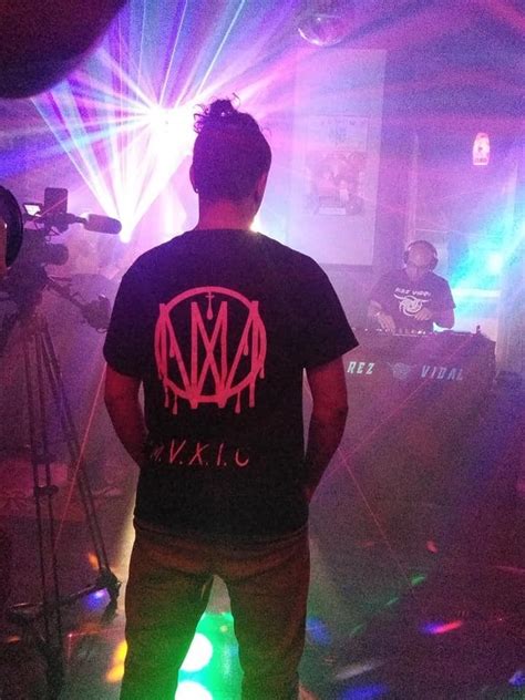Rez Vidal Shows