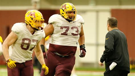 Minnesota Football Ol Tyrell Lawrence Enters The Ncaa Transfer Portal
