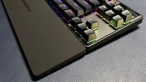 SteelSeries Apex Pro TKL Wireless Review Predictably Good Tom S Hardware