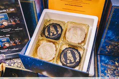 Compass One Mid Autumn Extravaganza Over 100 Mooncakes In Flavours