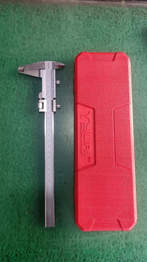 Yuri Stainless Steel Vernier Caliper For Industrial Size Dimension 6