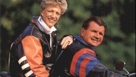 Nfl Hall Of Famer Mike Ditka And His Wife Diana Ditka Are Moving Back
