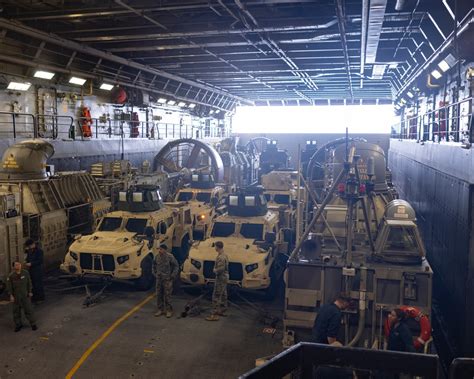 Dvids Images Lcac Operations Aboard Uss New Orleans [image 6 Of 10]