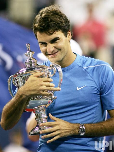 Photo Federer Defeats Roddick In Mens Final Play At The Us Open