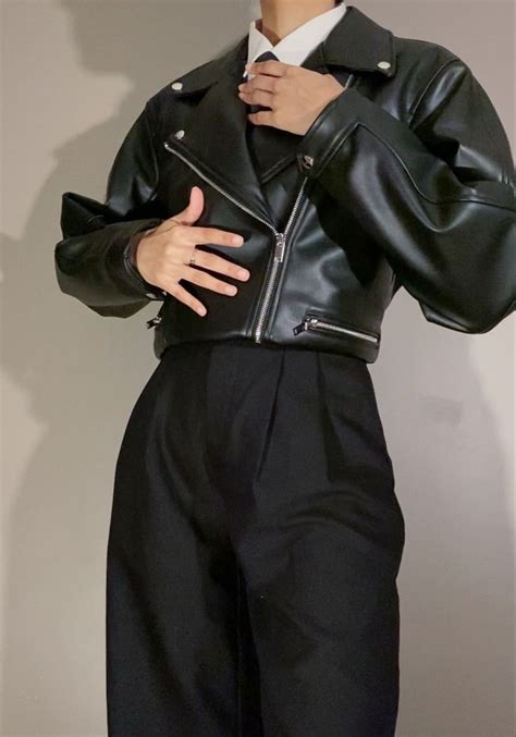 Pin By Amy Waters On Noir Rose Fashion Outfits Edgy Outfits Casual