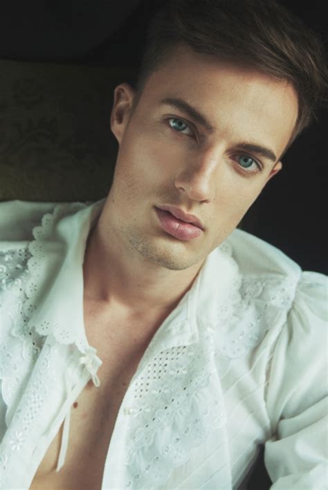 Daniel T Quest Artists Models