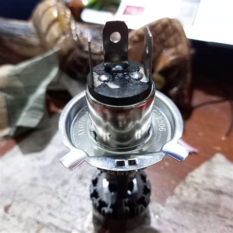 SEPASANG Lampu Utama LED Mobil Truk 24v 24 Volt AYOTO A2 H4 Warna Putih Kuning PNP 45 Watt
