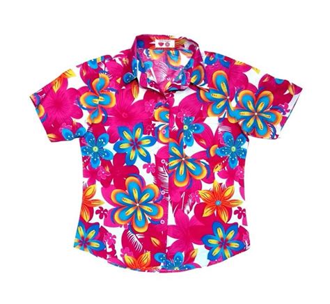 จะเทศกาลไหน คนไทยขอใส่เสื้อลายดอกไว้ก่อน Kazz Magazine