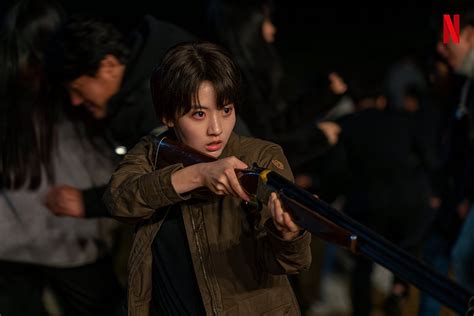 Netflix Korea｜넷플릭스 코리아 On Twitter 스틸만 봐도 심장 터질 것 같았던 그 장면이 떠오르는 ‘글리치