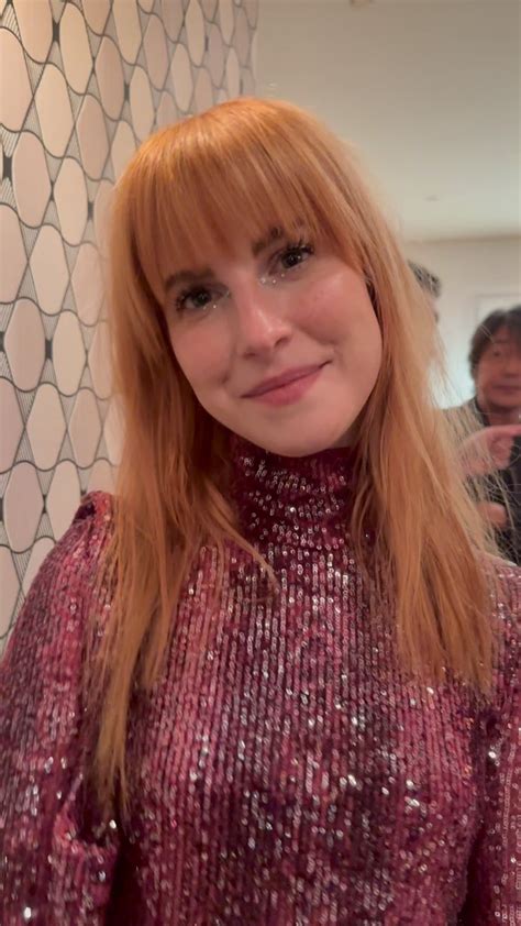 Fashionista Hayley Williams Has A Message For You Live From The Anna