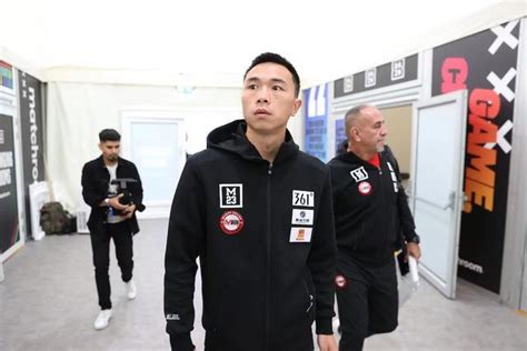 徐燦慘遭ko並不意外！徐燦選錯了對手，無比賽可打導致交出金腰帶 每日頭條