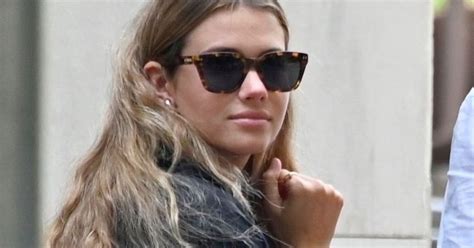 Así Festejó Clara Chía Su Cumple 25 Nueva Vida Con Piqué