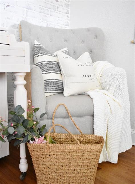 15 Farmhouse Throw Pillows For The Couch Bed And More