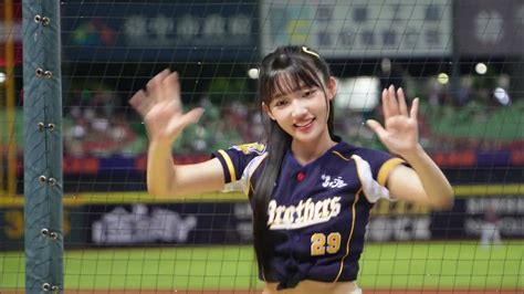王威晨 By 少鹽 啦啦隊美女 峮峮 大巨蛋 Passionsisters パッションシスターズ 台湾プロ野球チーム 激かわ