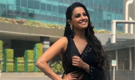 Naagin 3 Fame Anita Hassanandani Looks Uber Hot In Black See Through