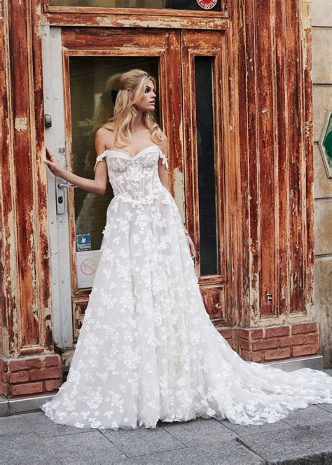 Perla Floral Lace A Line Wedding Dress