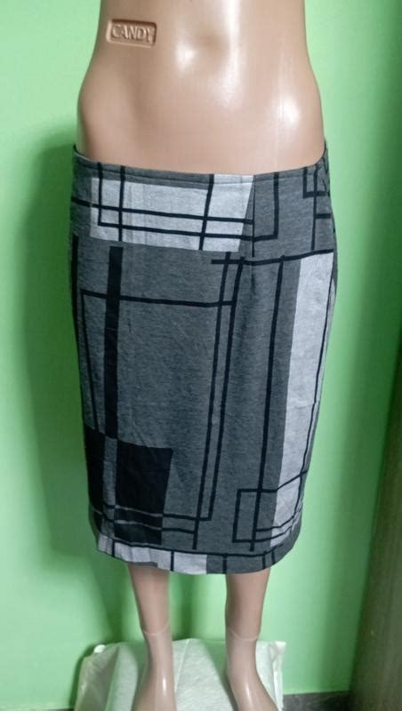 Стильна жіноча спідниця — ціна 15 грн у каталозі Міді спідниці Купити жіночі речі за доступною