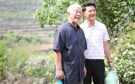 “我退休金，大姑娘领1年，二姑娘领1年”，著名演员张洪杰晚年生活如何？