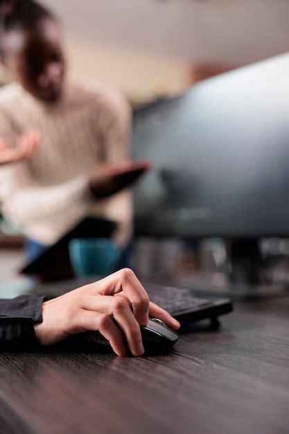 Free Photo Security Application Engineer Hand Encrypting Vital