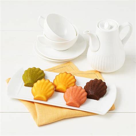 銀座コージーコーナー 内祝い お菓子 スイーツ お祝い お返し 焼き菓子 詰め合わせ のし対応 仏事 お供え 菓子折り 個包装 常温 日持ち