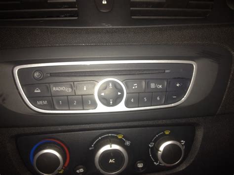 Магнитола — Renault Scenic III, 1,5 л, 2010 года | стайлинг | DRIVE2