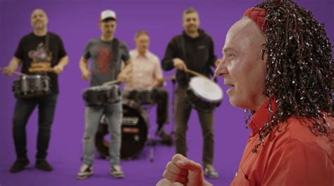 Борис Лејнер легендарниот тапанар го посвети својот нов сингл на