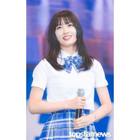 Jeongyeon유정연 俞定延･ᴗ･ On Instagram Twice 트와이스 トゥワイス Momo 모모 モモ