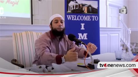 Shalat Kok Menghadap Tembok Kamar Mandi Memangnya Boleh Kata Ustaz