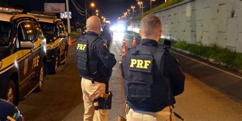 PRF flagra 56 motoristas dirigindo sob efeito de álcool na BR 101