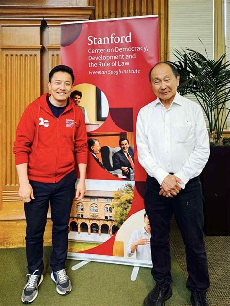 УИХ ын гишүүн О Батнайрамдал Стэнфордын их сургуульд зочин судлаачаар ажиллаж байна