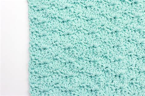 Basic Shell Stitch Washcloth Crochet Pattern For Beginners To Practice
