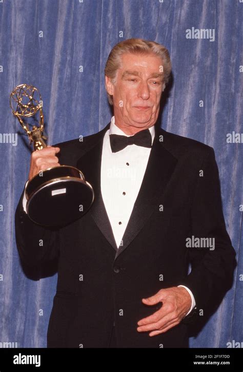 Richard Mulligan Attends 41st Annual Primetime Emmy Awards On September