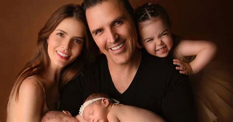 Billy Rovzar y Claudia Álvarez comparten los retos de ser padres de