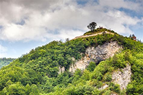 Хълм с крепост Калето до село Кошница - Фотобанка