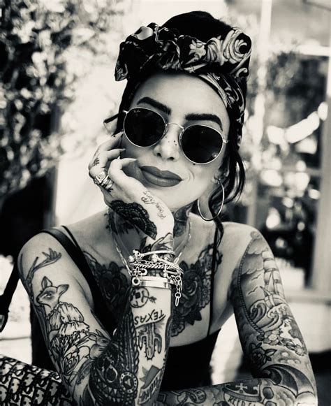 Beautiful Women With Tattoos Wallpaper