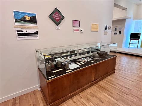 Exhibits — Siloam Springs Museum