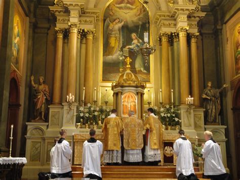 CATHOLICVS Imágenes de Semana Santa y Pascua 2012 en el mundo 3