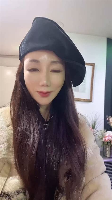 Happywednesday Laneyukimjungah Designer Present Beret