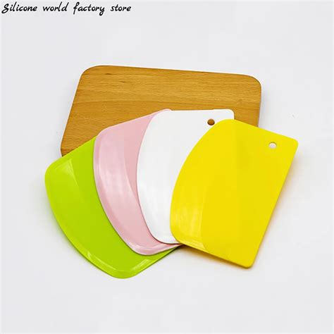 실리콘 세계 크림 주걱 Diy 페이스트리 커터 퐁당 반죽 스크레이퍼 케이크 커터 페이스트리 베이킹 도구 주방 액세서리