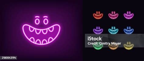 윤곽선 네온 웃음 입 아이콘 세트입니다 웃는 입과 빛나는 네온 만화 괴물 얼굴 하하 표정 웃음 이모티콘 미친 미소 재미있는 농담 만화 이모티콘 괴물 킥킥 벡터 아이콘 감정에