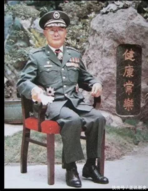 1985年，晚年的何应钦，一张罕见的留影，年过九旬，仍然精神矍铄 360娱乐，你开心就好