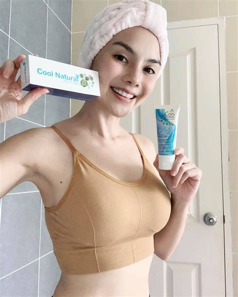 หลิว อารียา นักร้องไทย Erome