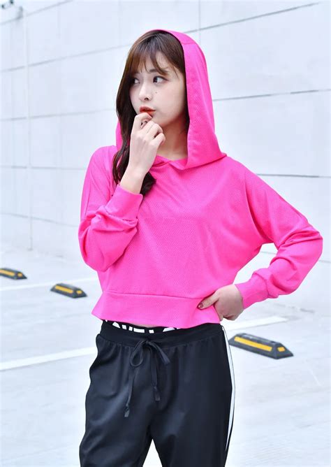 Спортивная Сетчатая футболка с длинным рукавом и капюшоном для фитнеса йоги укороченный топ