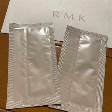 Rmk メイクアップベース、リクイドファンデーション サンプル メルカリ