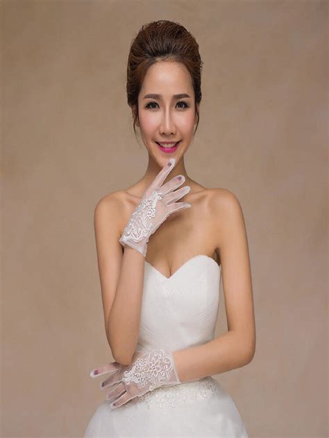 Beautiful White Lace Full Finger Short Bride Weddi Grandado