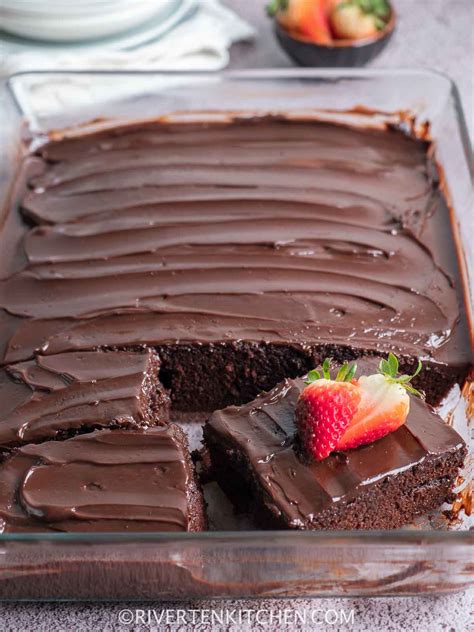 Top 9 Simple Moist Chocolate Cake Recipe