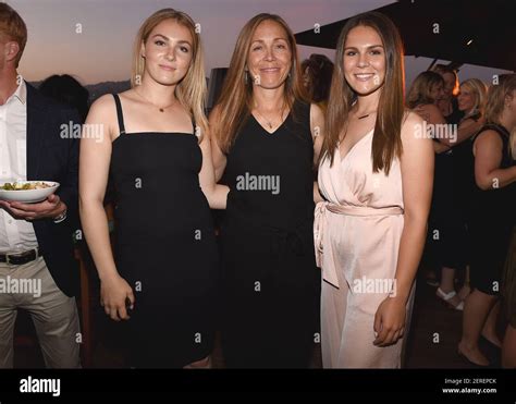 Beverly Hills July 24 Dr Michelle Oakley Center And Daughters At