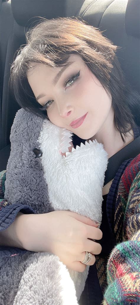 Sneesnaw On Twitter Shart 🦈 Enuevrawgx Twitter