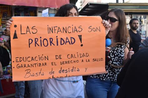 Invasión De Ratas En Las Escuelas 1 Y 19 Del De 12 Ute