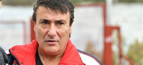Οι πλειστηριασμοί χτύπησαν τη πόρτα και του Βασίλη Καραπιάλη Υπέρβαση Tv